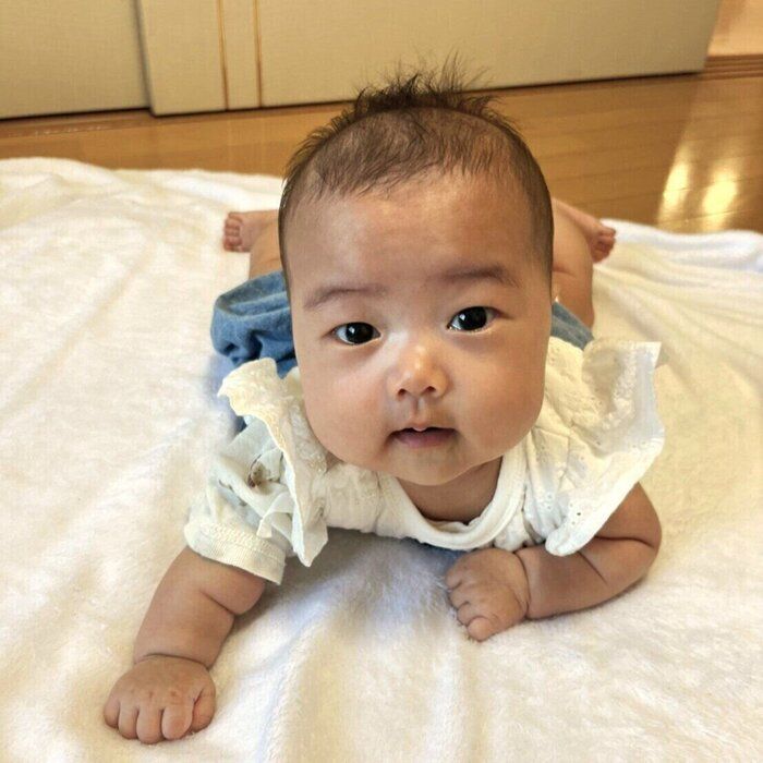 たまひよ成長日記[3カ月と16日ごろ]山本菜乃ちゃんの成長の様子／発育・発達編｜たまひよ