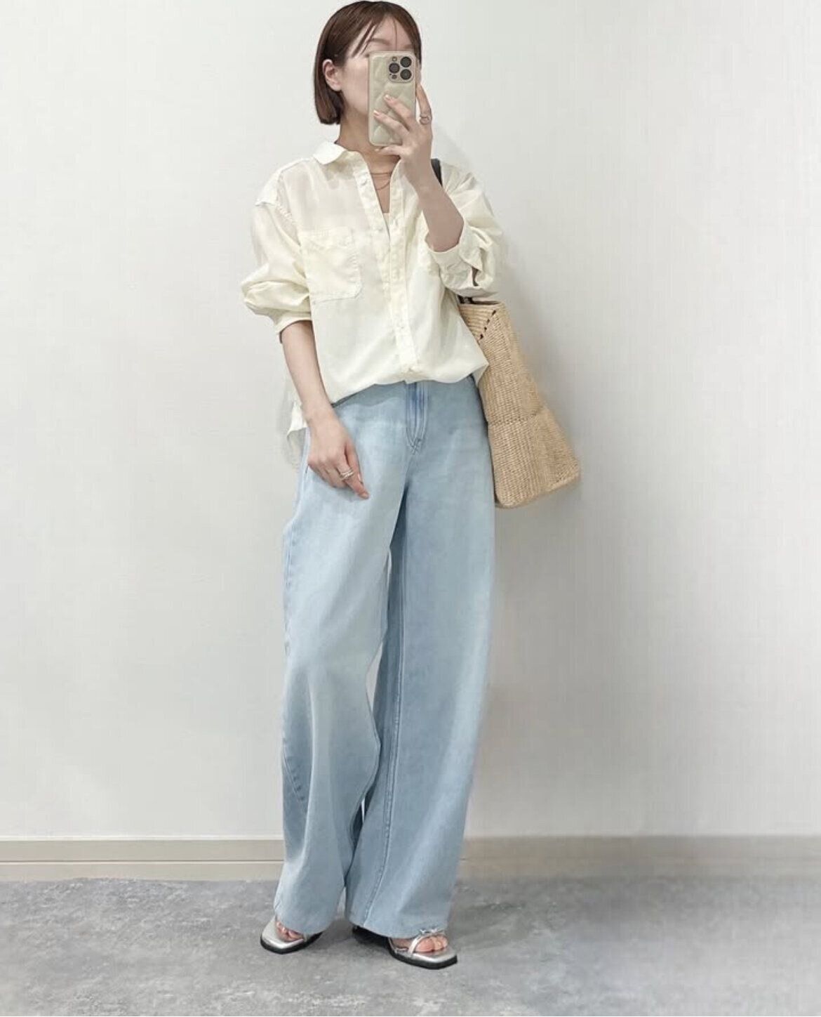 【ユニクロ】次にバズるのはこのデニム！「バギーカーブパンツ」お手本コーディネートまとめ | サンキュ！