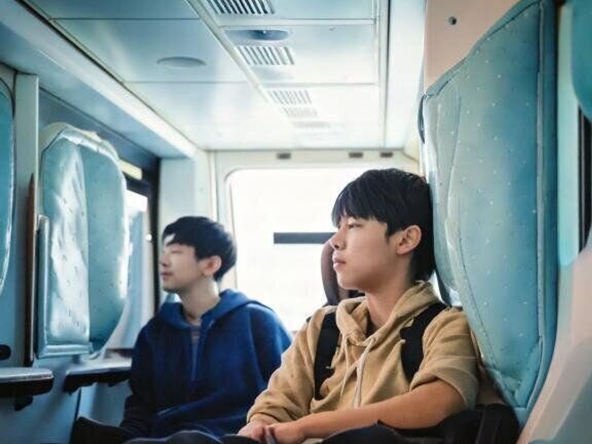 【夢占い】親しくない同級生の夢の意味とは?状況、登場人物などシチュエーション別に解説! サンキュ!